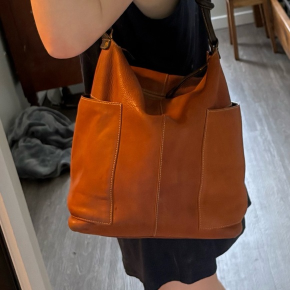 Sundance | Bags | Sundance Distressed Leather Simplicity Slouch Hobo ...